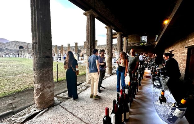From Pompeii a journey through the history of wine, to understand the ...