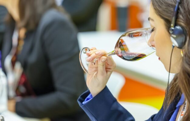 Wine Fairs scenario: Wine Paris is a global event, Vinitaly an Italian ...